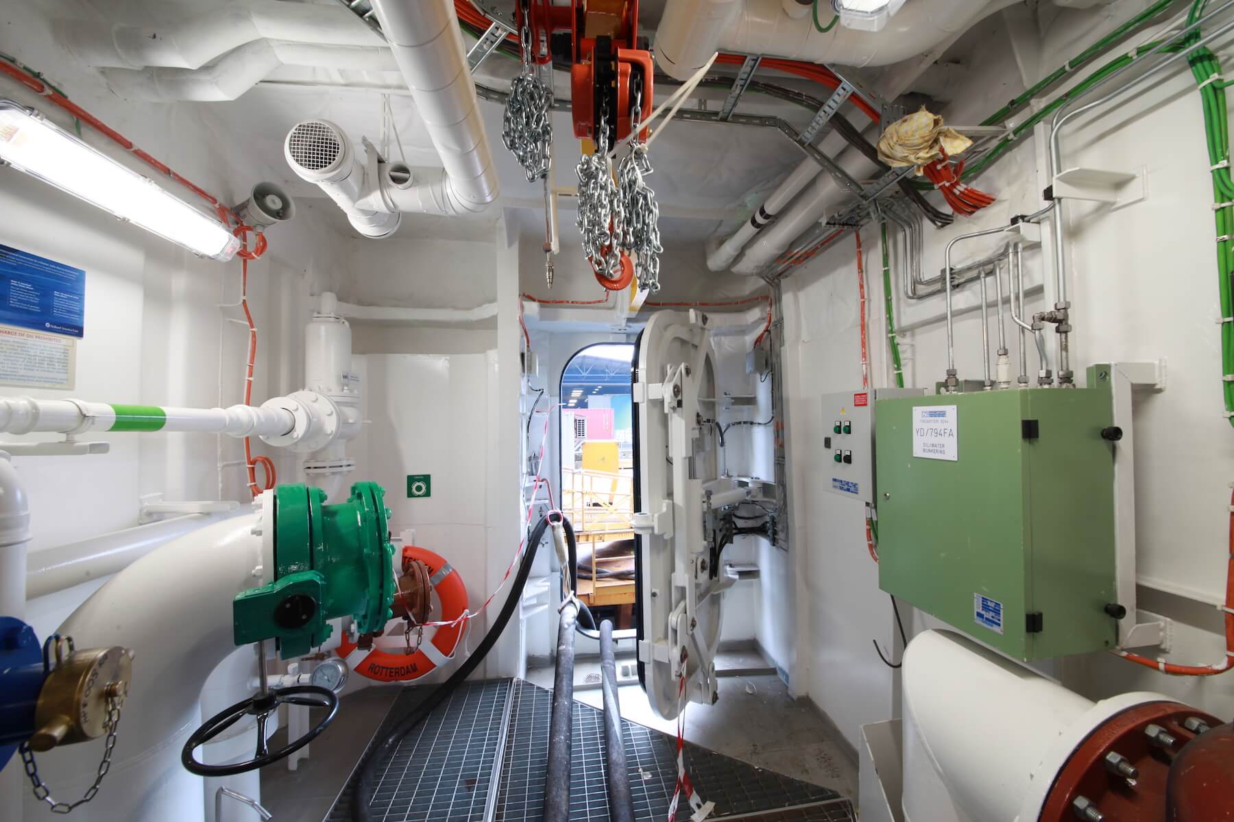 Side Doors and Access, Handling Systems - Navim Group