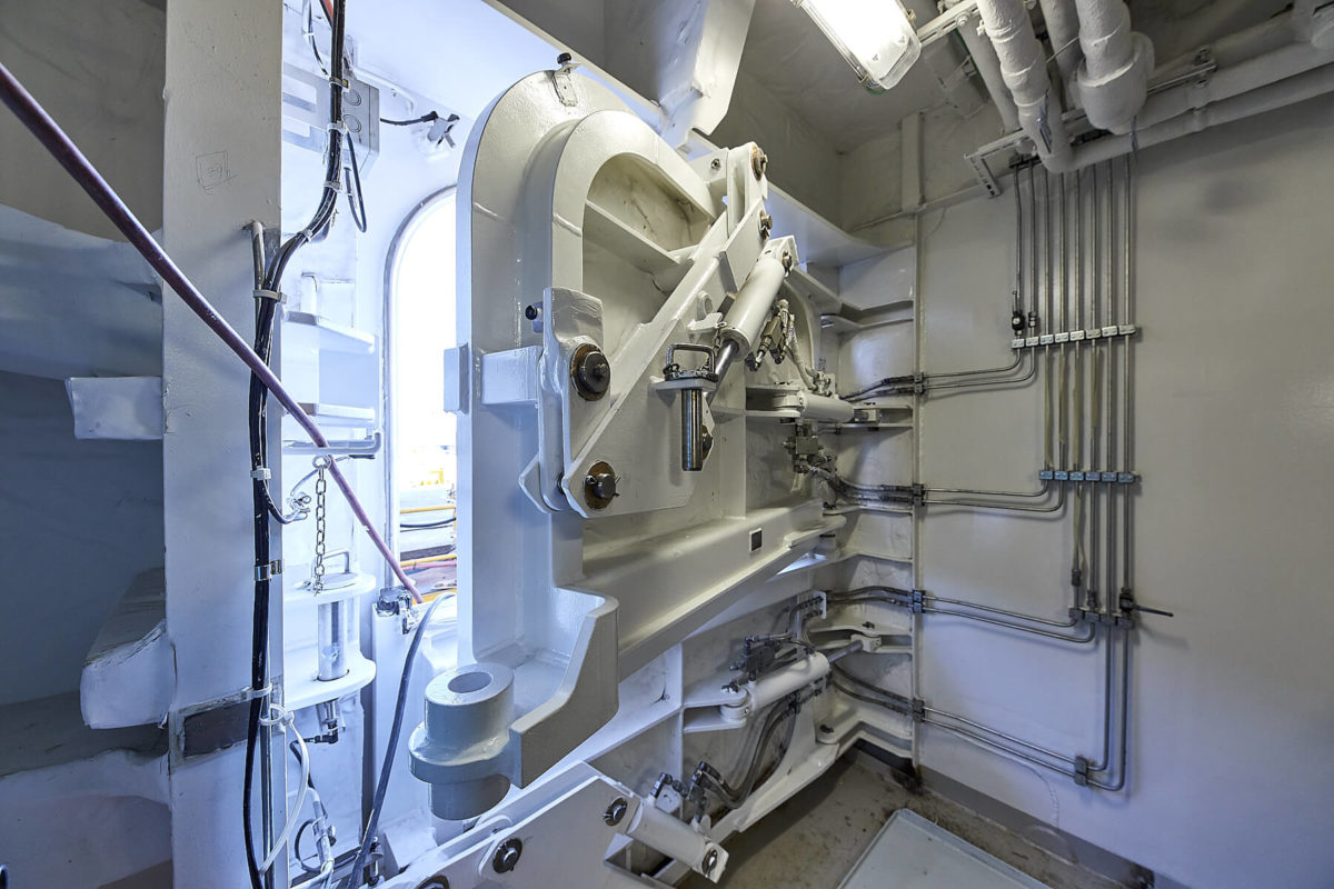 Side Doors and Access, Handling Systems - Navim Group