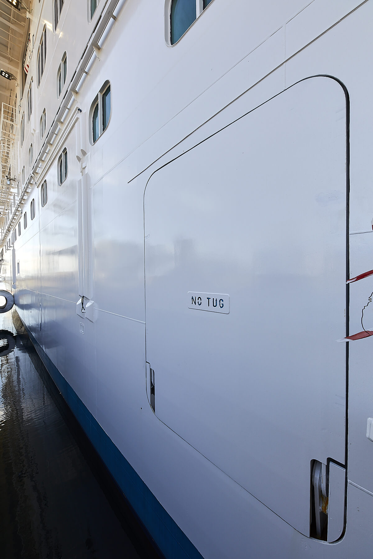 Side Doors and Access, Handling Systems - Navim Group