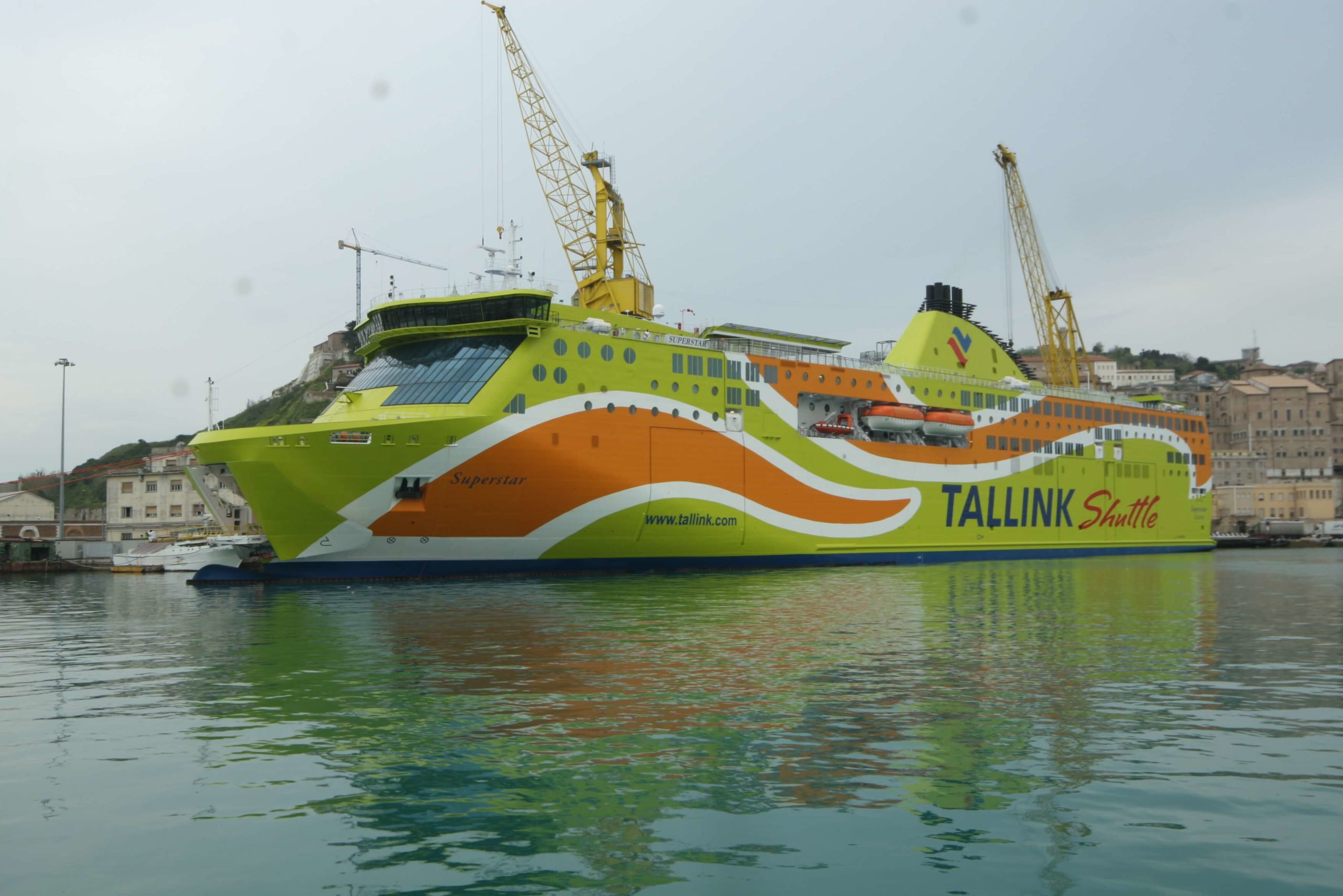 Cargo Access Equipment for RoRo, RoRo-Pax, Ferries - Navim Group