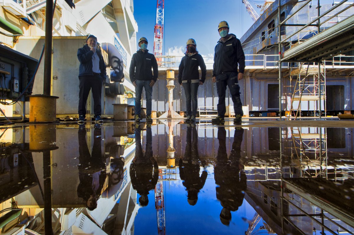 Putting People at the center - Navim Group