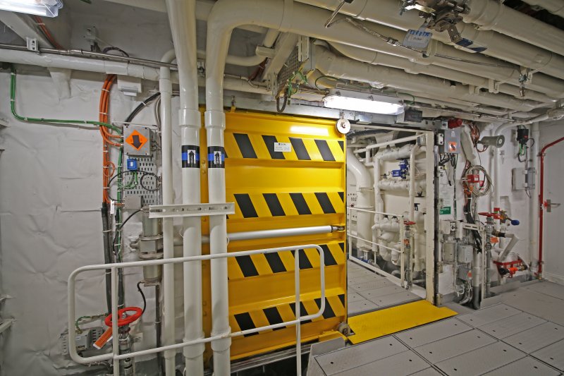 Go-Tec Watertight doors and splash doors on ships - Navim Group